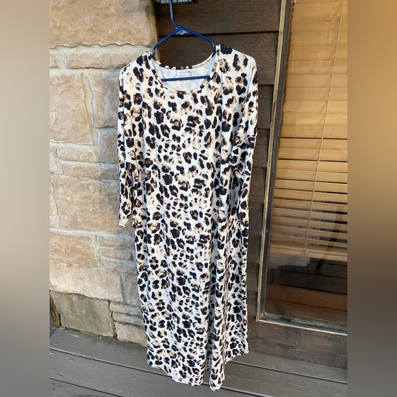 Nuggles | Dresses | Nuggles Dress | Poshmark